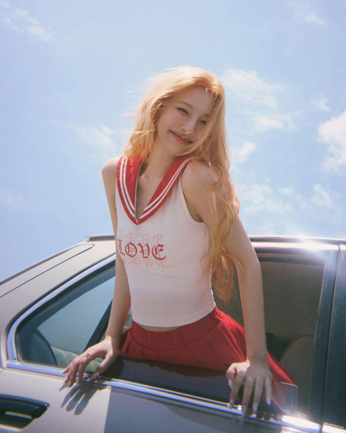 JOY Unveils Tracks from Her First Solo Mini Album – Record Planet